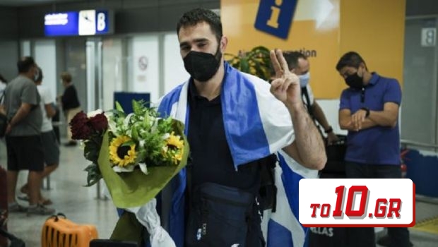 Θοδωρής Ιακωβίδης – Επέστρεψε από το Τόκιο ο Έλληνας αρσιβαρίστας - to10.gr