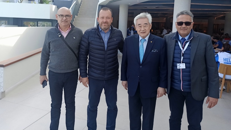 Συνάντηση αντιπροσωπείας της ΕΛΟΤ με τον πρόεδρο της World Taekwondo ...