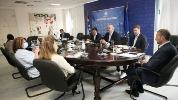 «Εξαιρετικά εποικοδομητική και παραγωγική» η συνάντηση FIFA, UEFA, ΕΠΟ ...