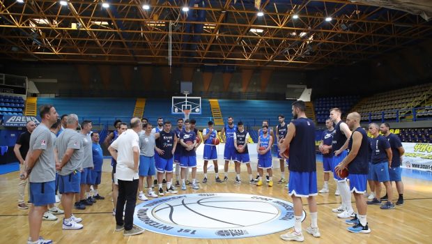 Με Αντετοκούνμπο η αποστολή της Εθνικής για τη Μεγάλη Βρετανία - to10.gr