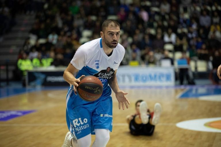 Αδιανότητο: Πού συνεχίζει την καριέρα του ο 38χρονος Κώστας Βασιλειάδης ...