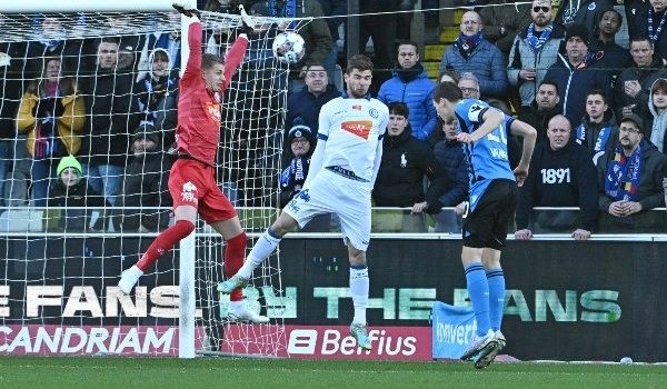 Φαβορί και over… - to10.gr