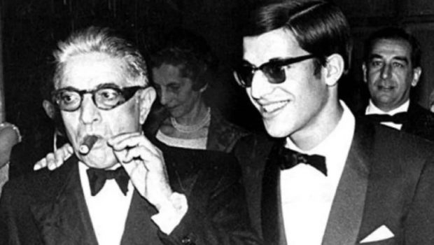 Αποκάλυψη: Γιατί ο Αριστοτέλης Ωνάσης δεν πλήρωνε ποτέ φόρους και δεν είχε πάνω του χρήματα ...