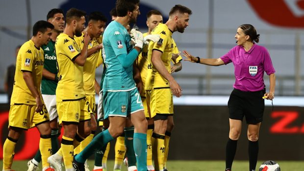 Φραπάρ: Ενήμερη η UEFA για όσα έγιναν στο Πανθεσσαλικό - to10.gr