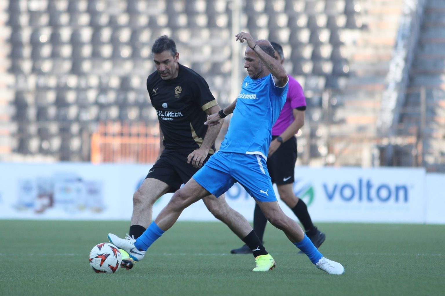 Οι «Legends» του 2004 κέρδισαν τους European Legends με 2-1 (pics ...