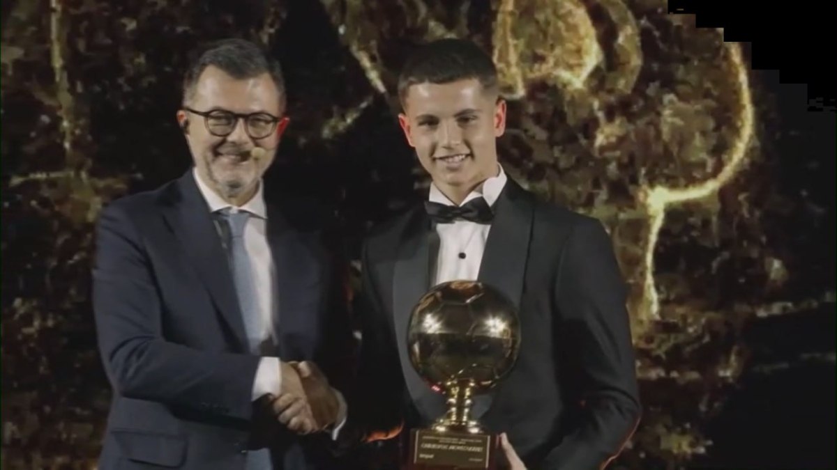 24 ώρες με ένα «Golden Boy»: Ο Μουζακίτης, ο Ντουέ, ο Κάμπος, ο πρόεδρος της Γιουβέντους, το ...