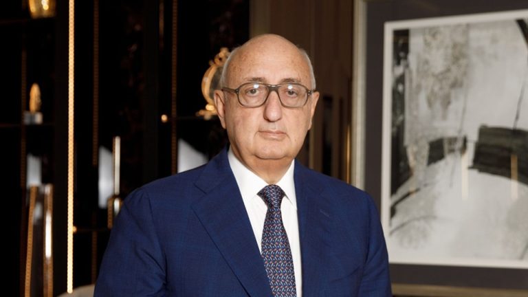 Σοκ στο παγκόσμιο ποδόσφαιρο: Υπό έρευνα για «σεξουαλική σκλαβιά» ο ...